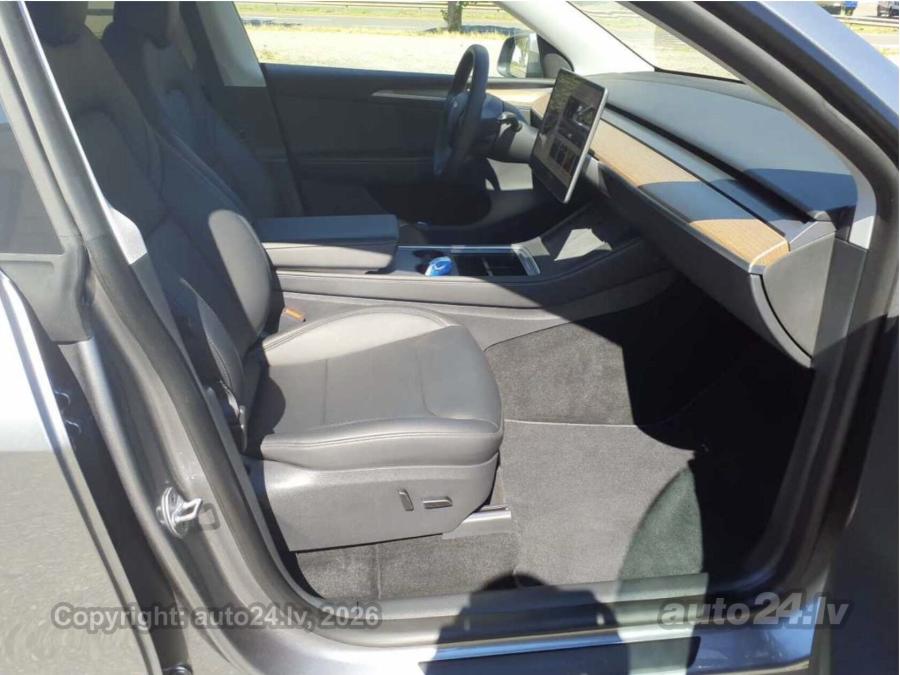 Pelēks Tesla Model Y 2023 Tallina, ar dzinēja tilpumu 0.00 L un nobraukumu 64 tūkst. km par 39990 €, foto 5 vietnē AUTOMOTO.COM.LV