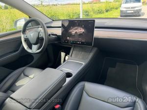 Pelēks Tesla Model Y 2023 Tallina, ar dzinēja tilpumu 0.00 L un nobraukumu 65 tūkst. km par 39900 €, foto 5 vietnē AUTOMOTO.COM.LV
