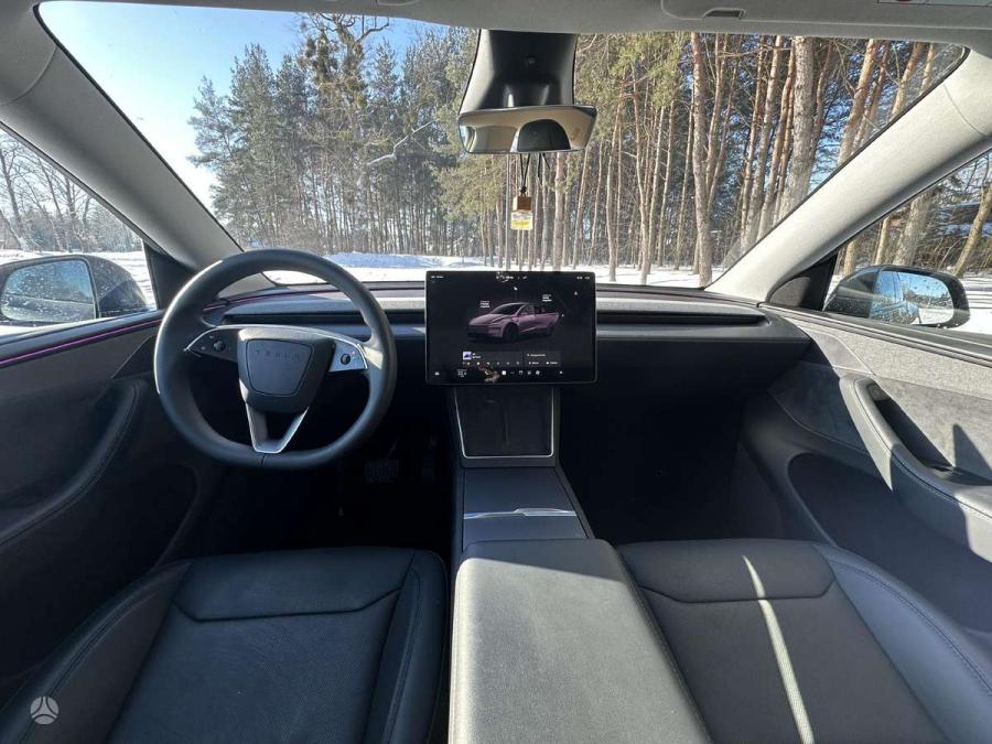 Pelēks Tesla Model Y 2025 Kauņa, ar dzinēja tilpumu 0.00 L un nobraukumu 21 tūkst. km par 48900 €, foto 13 vietnē AUTOMOTO.COM.LV