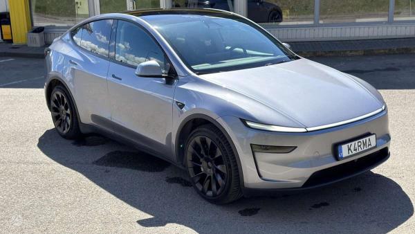 Grey Tesla Model Y 2025 in Jonava, with an engine capacity of 0.00 L and mileage of 25 thousand km for 51000 €, photo 9 on AUTOMOTO.COM.LV
