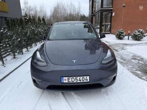 Pelēks Tesla Model Y 2023 Viļņa, ar dzinēja tilpumu 0.00 L un nobraukumu 53 tūkst. km par 28500 €, foto 6 vietnē AUTOMOTO.COM.LV