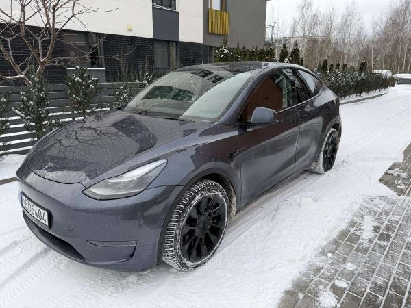 Pelēks Tesla Model Y 2023 Viļņa, ar dzinēja tilpumu 0.00 L un nobraukumu 53 tūkst. km par 28500 €, foto 7 vietnē AUTOMOTO.COM.LV