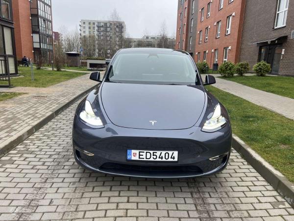 Pelēks Tesla Model Y 2023 Viļņa, ar dzinēja tilpumu 0.00 L un nobraukumu 53 tūkst. km par 28500 €, foto 8 vietnē AUTOMOTO.COM.LV