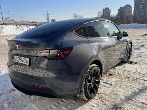 Pelēks Tesla Model Y 2023 Viļņa, ar dzinēja tilpumu 0.00 L un nobraukumu 54 tūkst. km par 27900 €, foto  vietnē AUTOMOTO.COM.LV