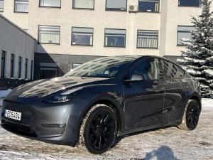 Pelēks Tesla Model Y 2023 Viļņa, ar dzinēja tilpumu 0.00 L un nobraukumu 54 tūkst. km par 27900 €, foto 2 vietnē AUTOMOTO.COM.LV