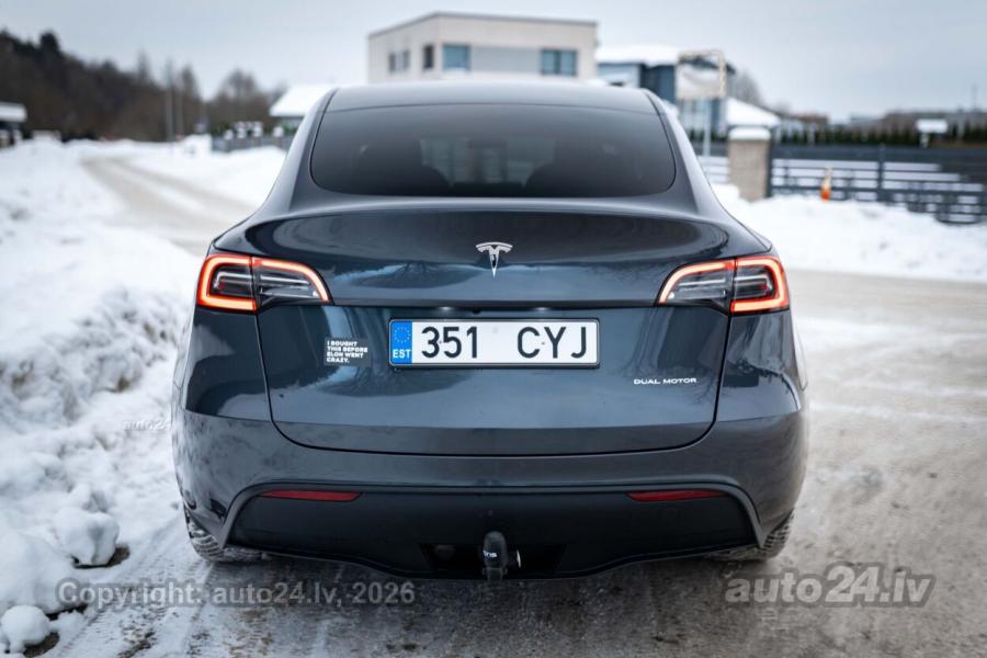Grey Tesla Model Y 2023 in Tallinn, with an engine capacity of 0.00 L and mileage of 55 thousand km for 32000 €, photo 7 on AUTOMOTO.COM.LV