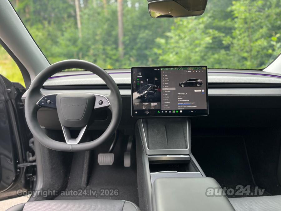 Grey Tesla Model Y 2025 in Tallinn, with an engine capacity of 0.00 L and mileage of 27 thousand km for 54900 €, photo 9 on AUTOMOTO.COM.LV