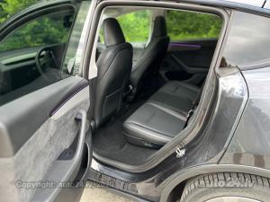 Grey Tesla Model Y 2025 in Tallinn, with an engine capacity of 0.00 L and mileage of 27 thousand km for 54900 €, photo 10 on AUTOMOTO.COM.LV