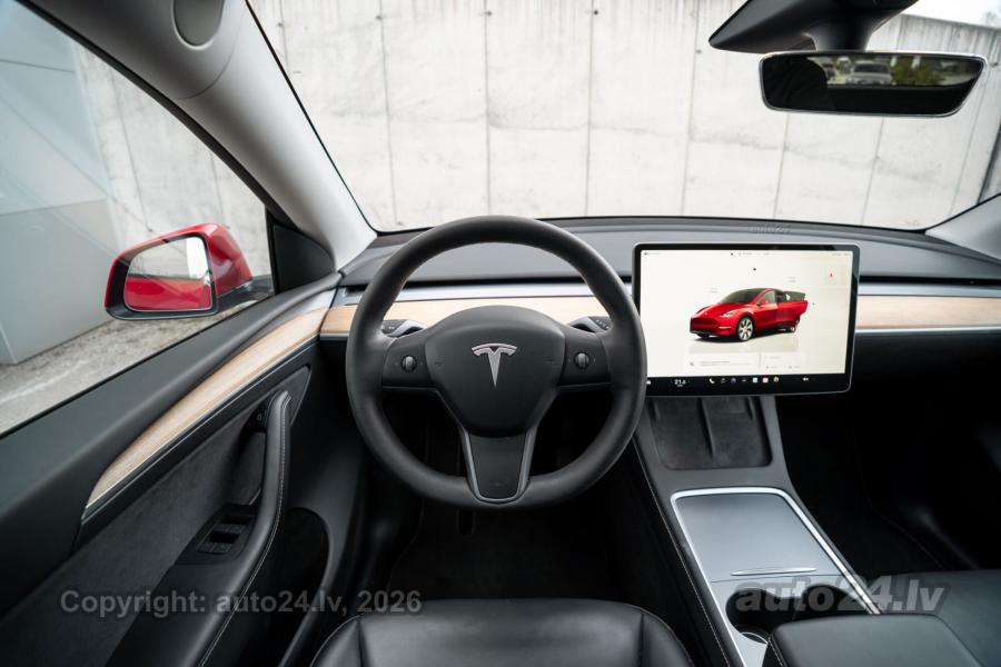 Tesla Model Y 2023 in Tartu, with an engine capacity of 0.00 L and mileage of 77 thousand km for 33900 €, photo 9 on AUTOMOTO.COM.LV