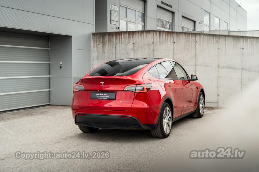 Tesla Model Y 2023 in Tartu, with an engine capacity of 0.00 L and mileage of 77 thousand km for 33900 €, photo 11 on AUTOMOTO.COM.LV