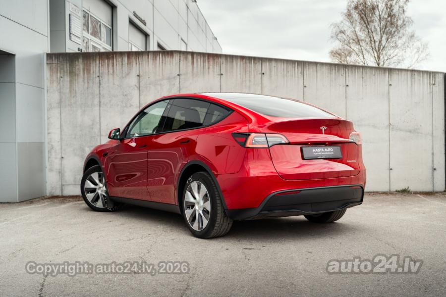Tesla Model Y 2023 in Tartu, with an engine capacity of 0.00 L and mileage of 77 thousand km for 33900 €, photo 15 on AUTOMOTO.COM.LV