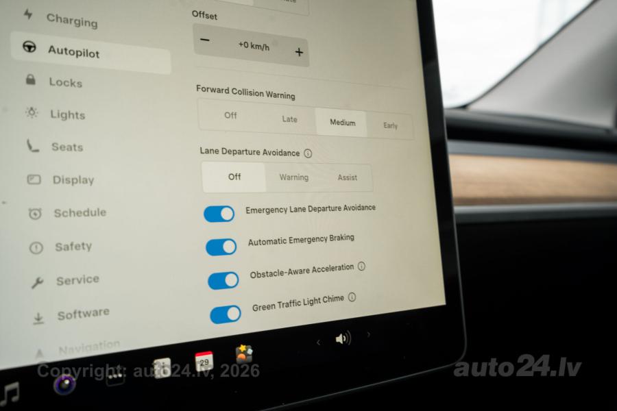 Tesla Model Y 2023 in Tartu, with an engine capacity of 0.00 L and mileage of 77 thousand km for 33900 €, photo 29 on AUTOMOTO.COM.LV