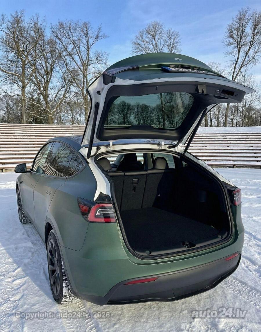 Tesla Model Y 2024 in Tallinn, with an engine capacity of 0.00 L and mileage of 36 thousand km for 45000 €, photo 8 on AUTOMOTO.COM.LV