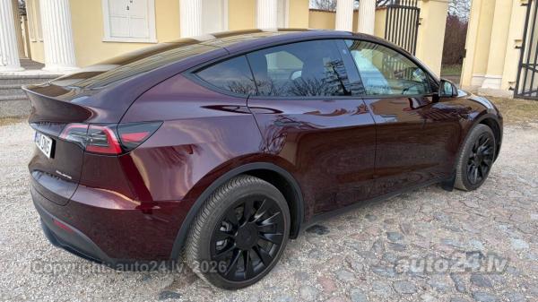 Tesla Model Y 2024 in Tartu, with an engine capacity of 0.00 L and mileage of 25 thousand km for 46999 €, photo 3 on AUTOMOTO.COM.LV