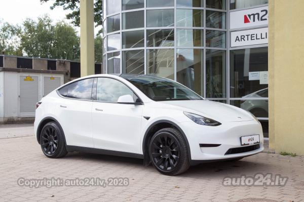 Tesla Model Y 2024 in Tallinn, with an engine capacity of 0.00 L and mileage of 53 thousand km for 37990 €, photo 2 on AUTOMOTO.COM.LV