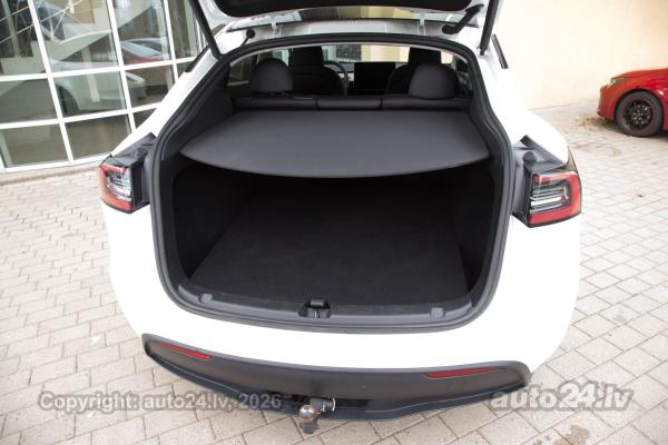 Tesla Model Y 2024 in Tallinn, with an engine capacity of 0.00 L and mileage of 53 thousand km for 37990 €, photo 9 on AUTOMOTO.COM.LV