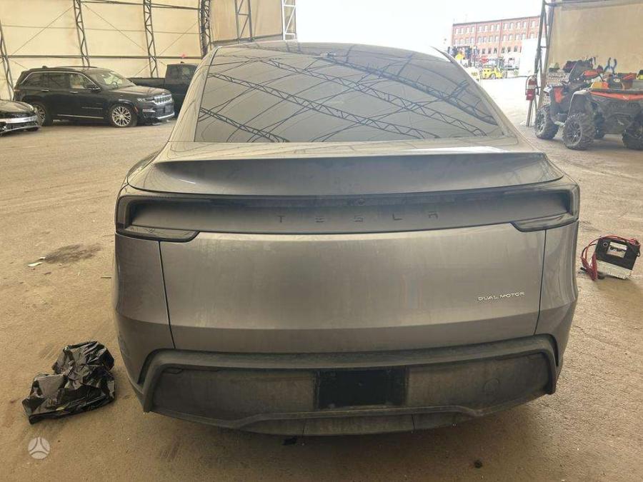Tesla Model Y 2026 in Kaunas, with an engine capacity of 0.00 L and mileage of 30 thousand km for 30500 €, photo 1 on AUTOMOTO.COM.LV