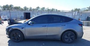 Tesla Model Y 2026 in Kaunas, with an engine capacity of 0.00 L and mileage of 30 thousand km for 30500 €, photo 3 on AUTOMOTO.COM.LV