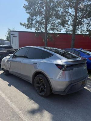Tesla Model Y 2026 in Kaunas, with an engine capacity of 0.00 L and mileage of 30 thousand km for 30500 €, photo 4 on AUTOMOTO.COM.LV