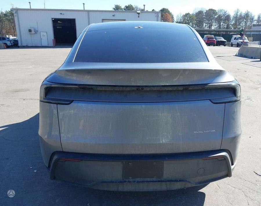 Tesla Model Y 2026 in Kaunas, with an engine capacity of 0.00 L and mileage of 30 thousand km for 30500 €, photo 9 on AUTOMOTO.COM.LV
