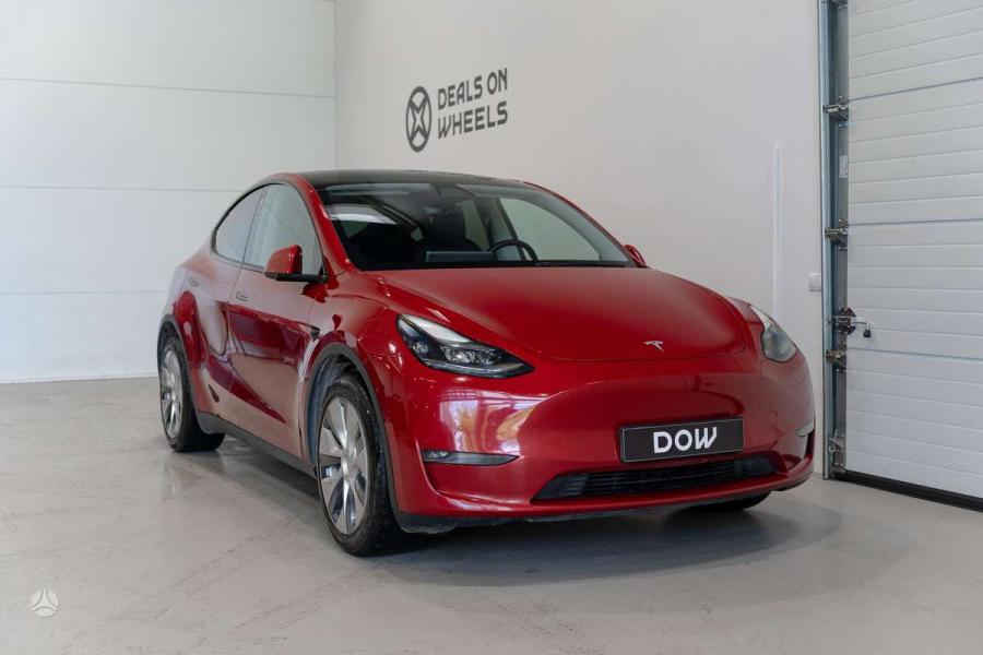 Sarkans Tesla Model Y 2021 Viļņa, ar dzinēja tilpumu 0.00 L un nobraukumu 118 tūkst. km par 31900 €, foto 1 vietnē AUTOMOTO.COM.LV