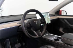 Sarkans Tesla Model Y 2021 Viļņa, ar dzinēja tilpumu 0.00 L un nobraukumu 118 tūkst. km par 31900 €, foto 8 vietnē AUTOMOTO.COM.LV