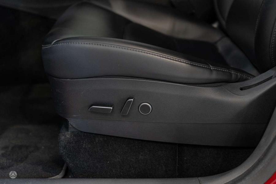 Sarkans Tesla Model Y 2021 Viļņa, ar dzinēja tilpumu 0.00 L un nobraukumu 118 tūkst. km par 31900 €, foto 11 vietnē AUTOMOTO.COM.LV