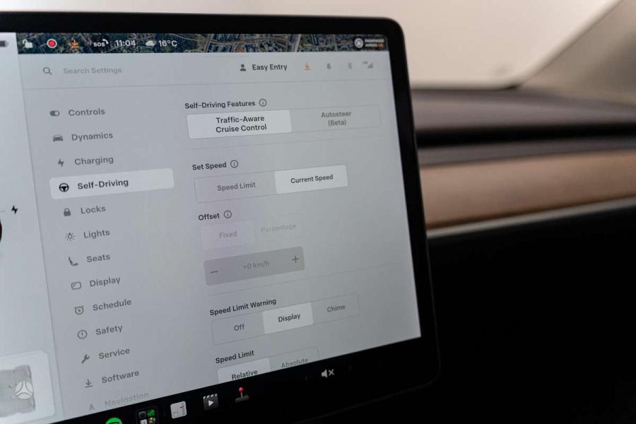 Sarkans Tesla Model Y 2021 Viļņa, ar dzinēja tilpumu 0.00 L un nobraukumu 118 tūkst. km par 31900 €, foto 24 vietnē AUTOMOTO.COM.LV