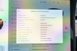 Red Tesla Model Y 2022 in Vilnius, with an engine capacity of 0.00 L and mileage of 54 thousand km for 27000 €, photo 24 on AUTOMOTO.COM.LV
