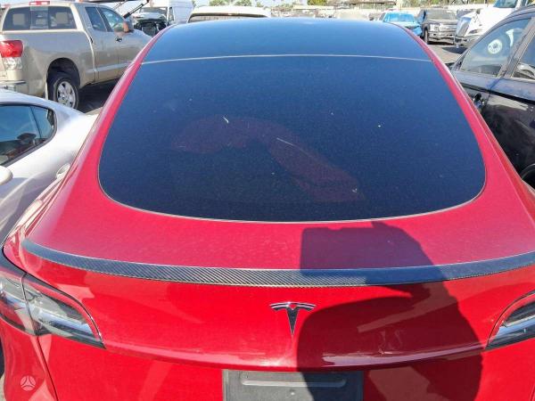 Sarkans Tesla Model Y 2022 Viļņa, ar dzinēja tilpumu 0.00 L un nobraukumu 114 tūkst. km par 20900 €, foto 10 vietnē AUTOMOTO.COM.LV