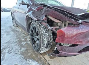 Red Tesla Model Y 2023 in Klaipeda, with an engine capacity of 0.00 L and mileage of 48 thousand km for 11700 €, photo 9 on AUTOMOTO.COM.LV