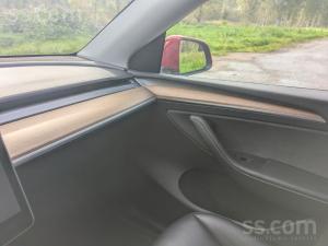 Sarkans Tesla Model Y 2023 Rīga, ar dzinēja tilpumu 0.00 L un nobraukumu 53 tūkst. km par 37000 €, foto 11 vietnē AUTOMOTO.COM.LV
