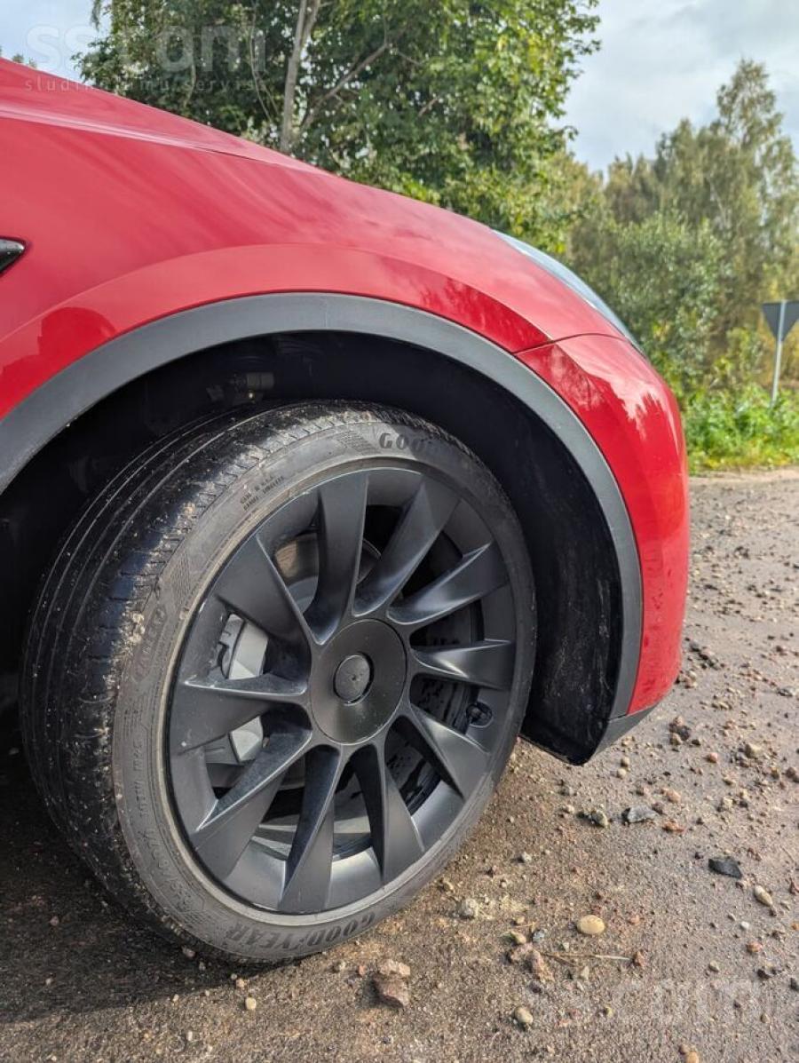 Sarkans Tesla Model Y 2023 Rīga, ar dzinēja tilpumu 0.00 L un nobraukumu 53 tūkst. km par 37000 €, foto 16 vietnē AUTOMOTO.COM.LV