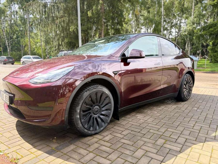 Красный Тесла Модель Y 2024 в Каунас, объемом двигателя 0.00 л и пробегом 21 тыс. км за 29400 €, фото 3 на AUTOMOTO.COM.LV