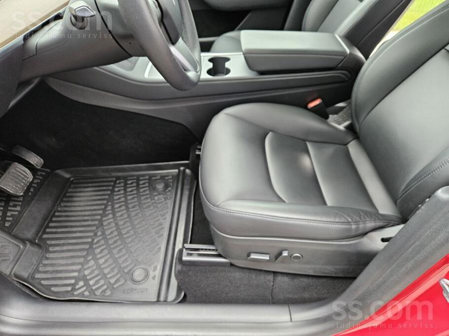 Sarkans Tesla Model Y 2021 Rīga, ar dzinēja tilpumu 0.00 L un nobraukumu 82 tūkst. km par 28800 €, foto 13 vietnē AUTOMOTO.COM.LV