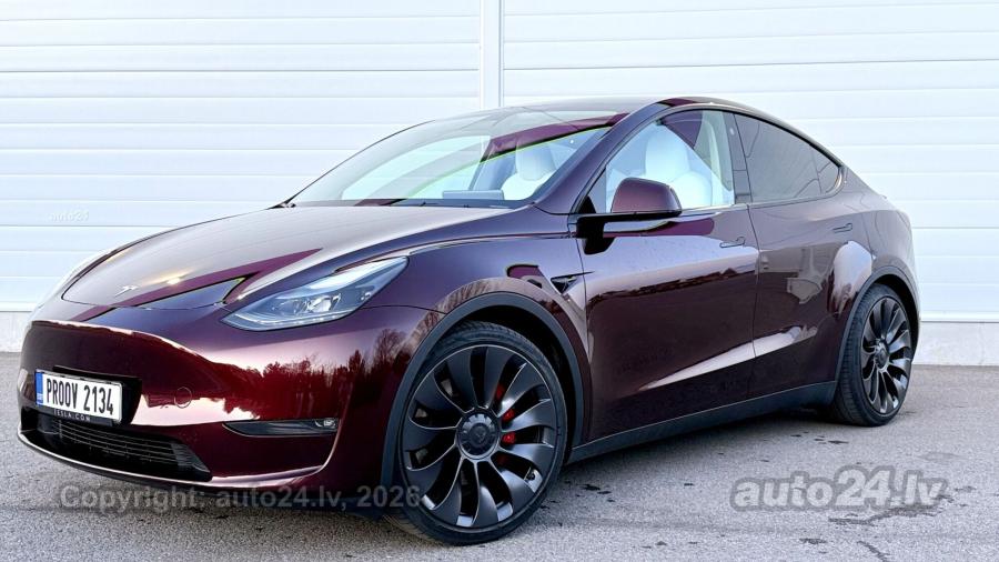 Red Tesla Model Y 2023 in Tallinn, with an engine capacity of 0.00 L and mileage of 56 thousand km for 38500 €, photo 4 on AUTOMOTO.COM.LV