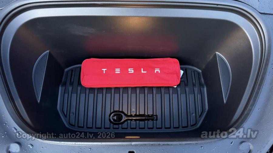 Red Tesla Model Y 2023 in Tallinn, with an engine capacity of 0.00 L and mileage of 56 thousand km for 38500 €, photo 21 on AUTOMOTO.COM.LV