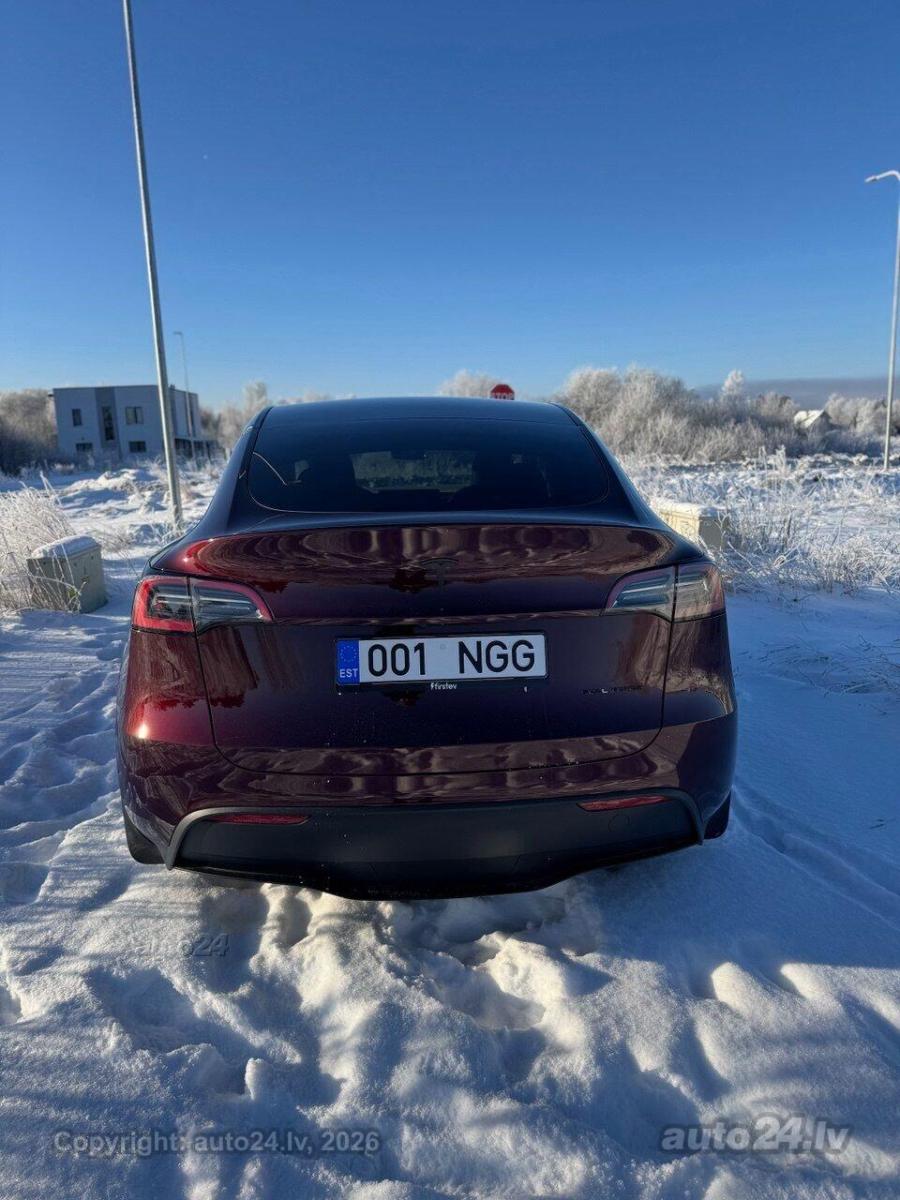 Tesla Model Y 2024 in Tallinn, with an engine capacity of 0.00 L and mileage of 29 thousand km for 49999 €, photo 4 on AUTOMOTO.COM.LV