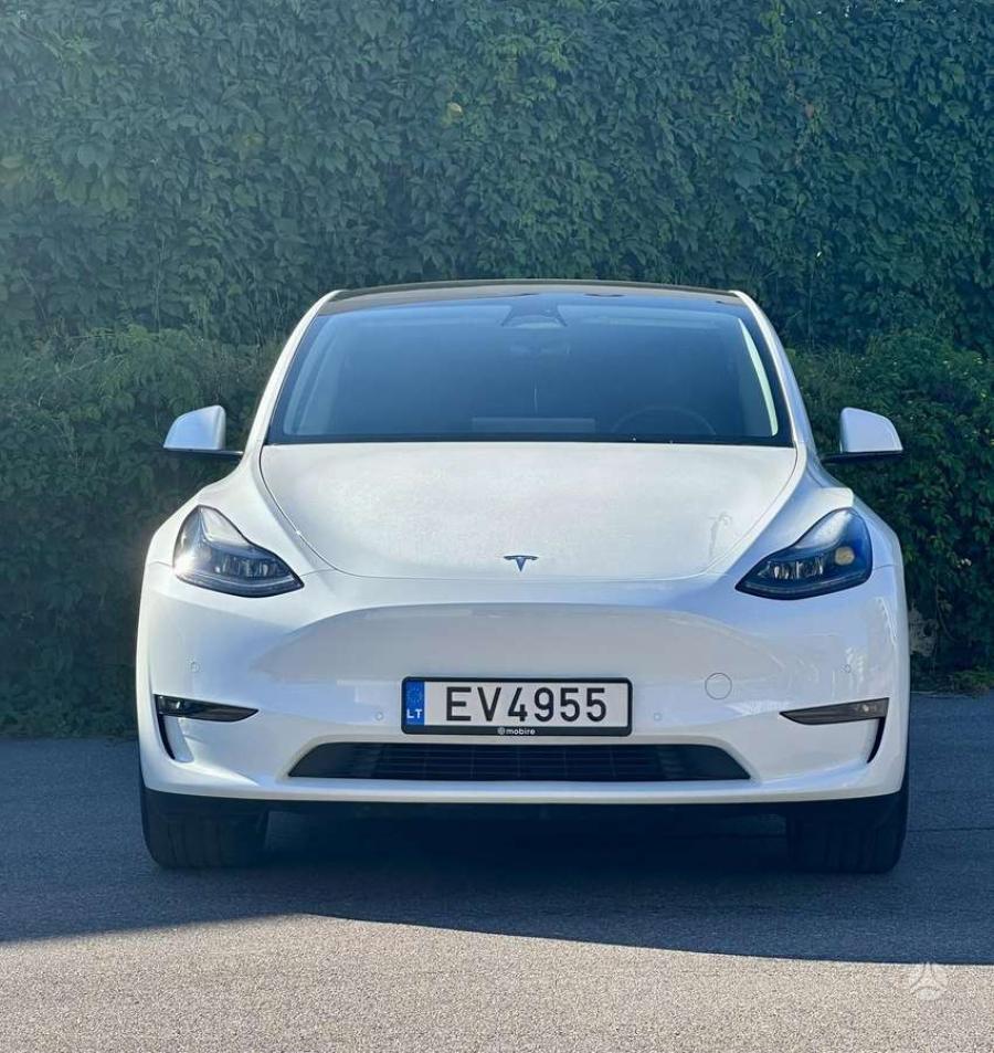 Balts Tesla Model Y 2022 Viļņa, ar dzinēja tilpumu 0.00 L un nobraukumu 63 tūkst. km par 35400 €, foto 3 vietnē AUTOMOTO.COM.LV
