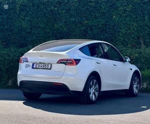 Balts Tesla Model Y 2022 Viļņa, ar dzinēja tilpumu 0.00 L un nobraukumu 63 tūkst. km par 35400 €, foto 12 vietnē AUTOMOTO.COM.LV