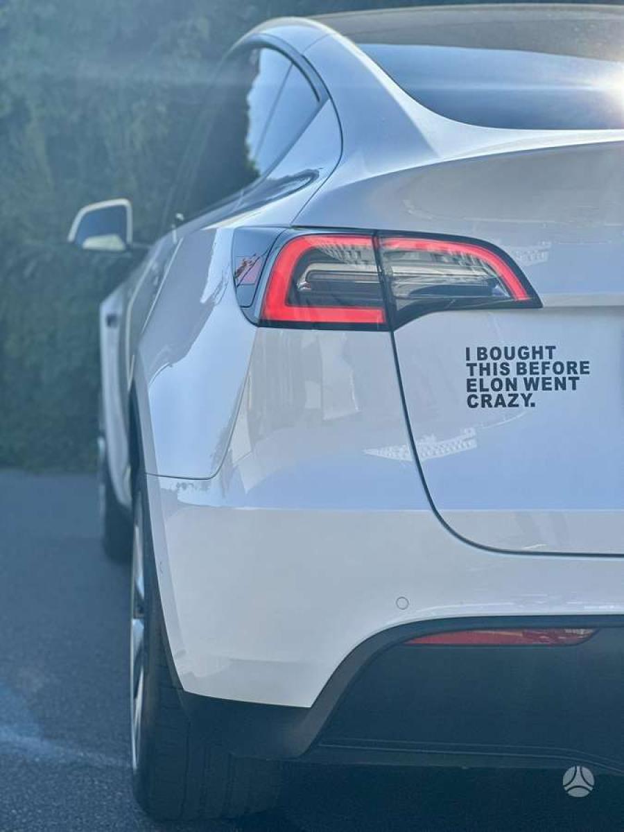 Balts Tesla Model Y 2022 Viļņa, ar dzinēja tilpumu 0.00 L un nobraukumu 63 tūkst. km par 35400 €, foto 13 vietnē AUTOMOTO.COM.LV