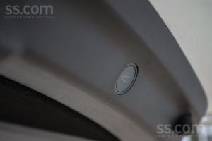 Balts Tesla Model Y 2020 Rīga, ar dzinēja tilpumu 0.00 L un nobraukumu 73 tūkst. km par 28995 €, foto 18 vietnē AUTOMOTO.COM.LV