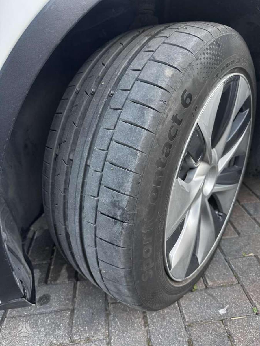 Balts Tesla Model Y 2021 Viļņa, ar dzinēja tilpumu 0.00 L un nobraukumu 58 tūkst. km par 26900 €, foto 7 vietnē AUTOMOTO.COM.LV