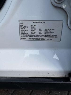 Balts Tesla Model Y 2021 Viļņa, ar dzinēja tilpumu 0.00 L un nobraukumu 58 tūkst. km par 26900 €, foto 9 vietnē AUTOMOTO.COM.LV