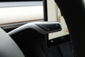 Белый Тесла Модель Y 2021 в Марупе, объемом двигателя 0.00 л и пробегом 71 тыс. км за 32150 €, фото 10 на AUTOMOTO.COM.LV