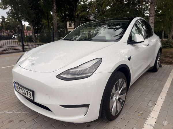 White Tesla Model Y 2021 in Gargzdai, with an engine capacity of 0.00 L and mileage of 91 thousand km for 28900 €, photo 4 on AUTOMOTO.COM.LV