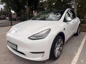 Balts Tesla Model Y 2021 Gargždai, ar dzinēja tilpumu 0.00 L un nobraukumu 91 tūkst. km par 28900 €, foto 5 vietnē AUTOMOTO.COM.LV