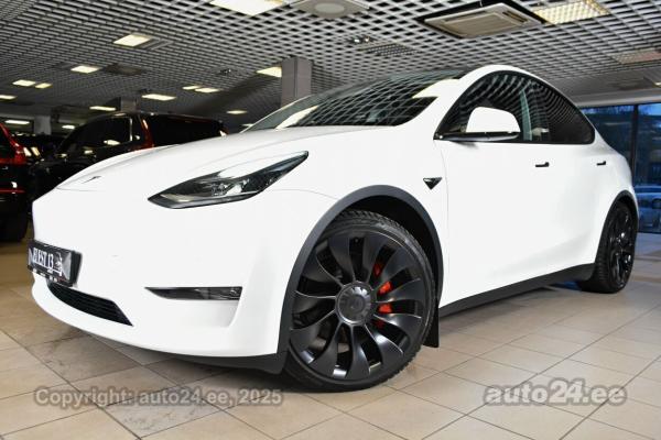 Balts Tesla Model Y 2022 Tallina, ar dzinēja tilpumu 0.00 L un nobraukumu 70 tūkst. km par 39890 €, foto 3 vietnē AUTOMOTO.COM.LV