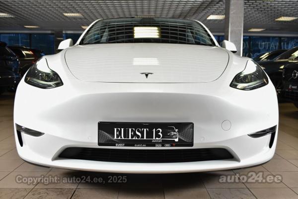 Balts Tesla Model Y 2022 Tallina, ar dzinēja tilpumu 0.00 L un nobraukumu 70 tūkst. km par 39890 €, foto 5 vietnē AUTOMOTO.COM.LV