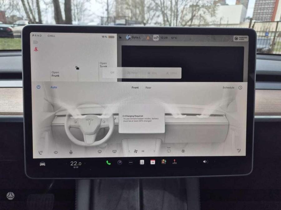 White Tesla Model Y 2022 in Vilnius, with an engine capacity of 0.00 L and mileage of 33 thousand km for 34900 €, photo 18 on AUTOMOTO.COM.LV